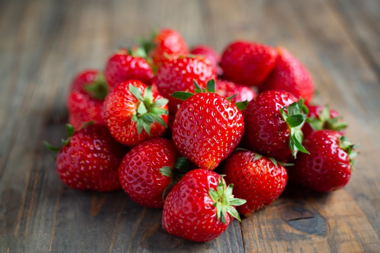 Fragole al top, come sceglierle, conservarle e sfruttarne ogni ...