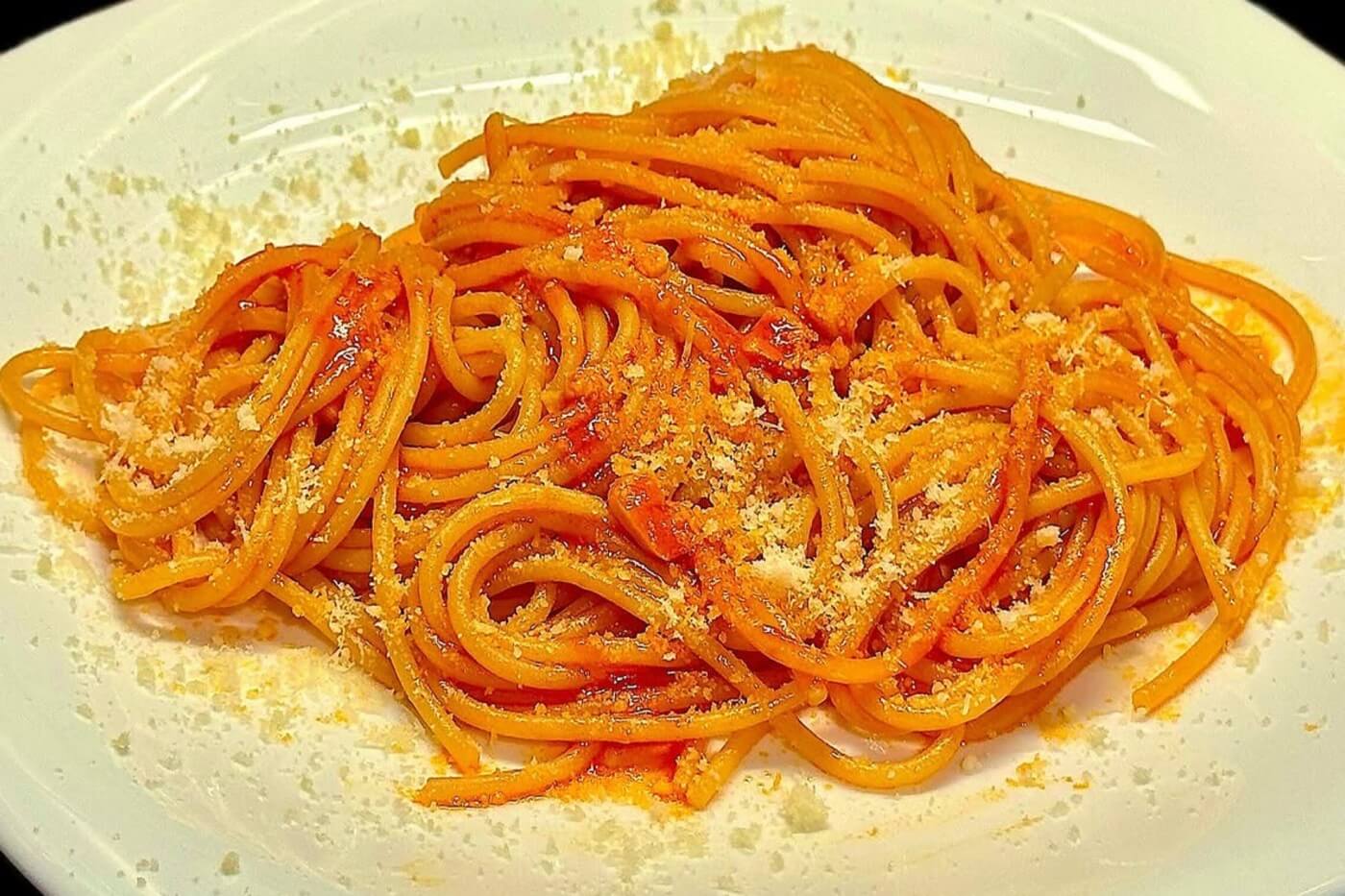 Spaghetti alla bersagliera: il primo lampo e piccante che si cuoce in ...